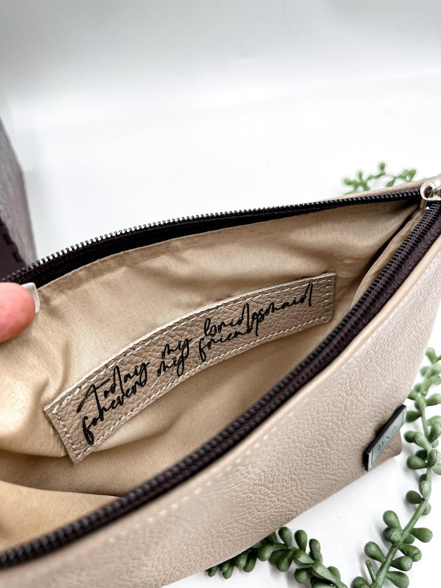 Strooimeisie Leer Sakkie – Skoonsus SS